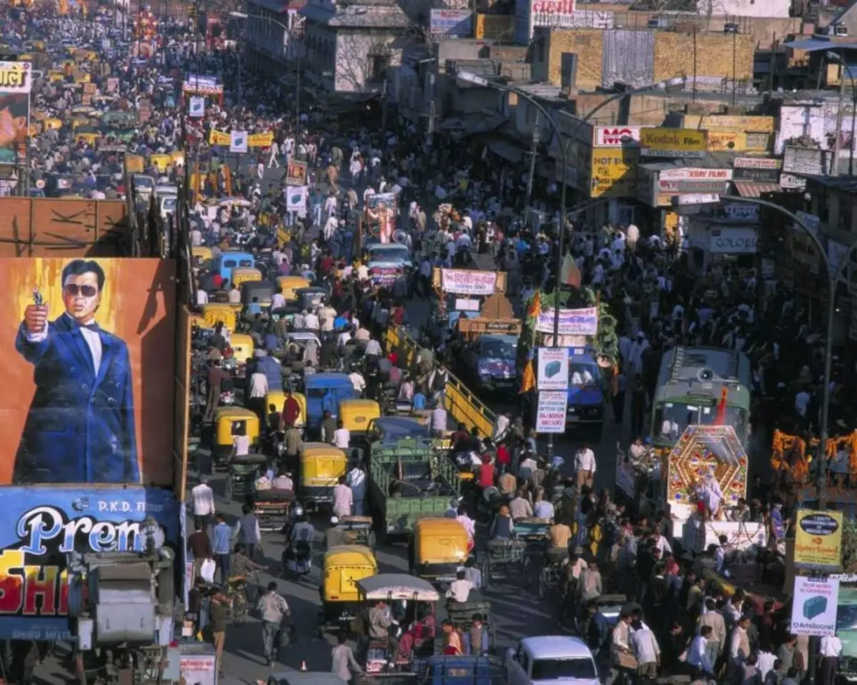 संपूर्ण जगात ओळखल्या जाणार्या व्यापार रस्त्यावर 12536_14