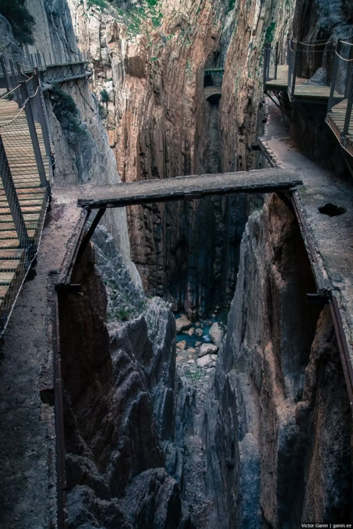 Vrei să-ți urmărești nervii? Caminito del Rey. 12712_11