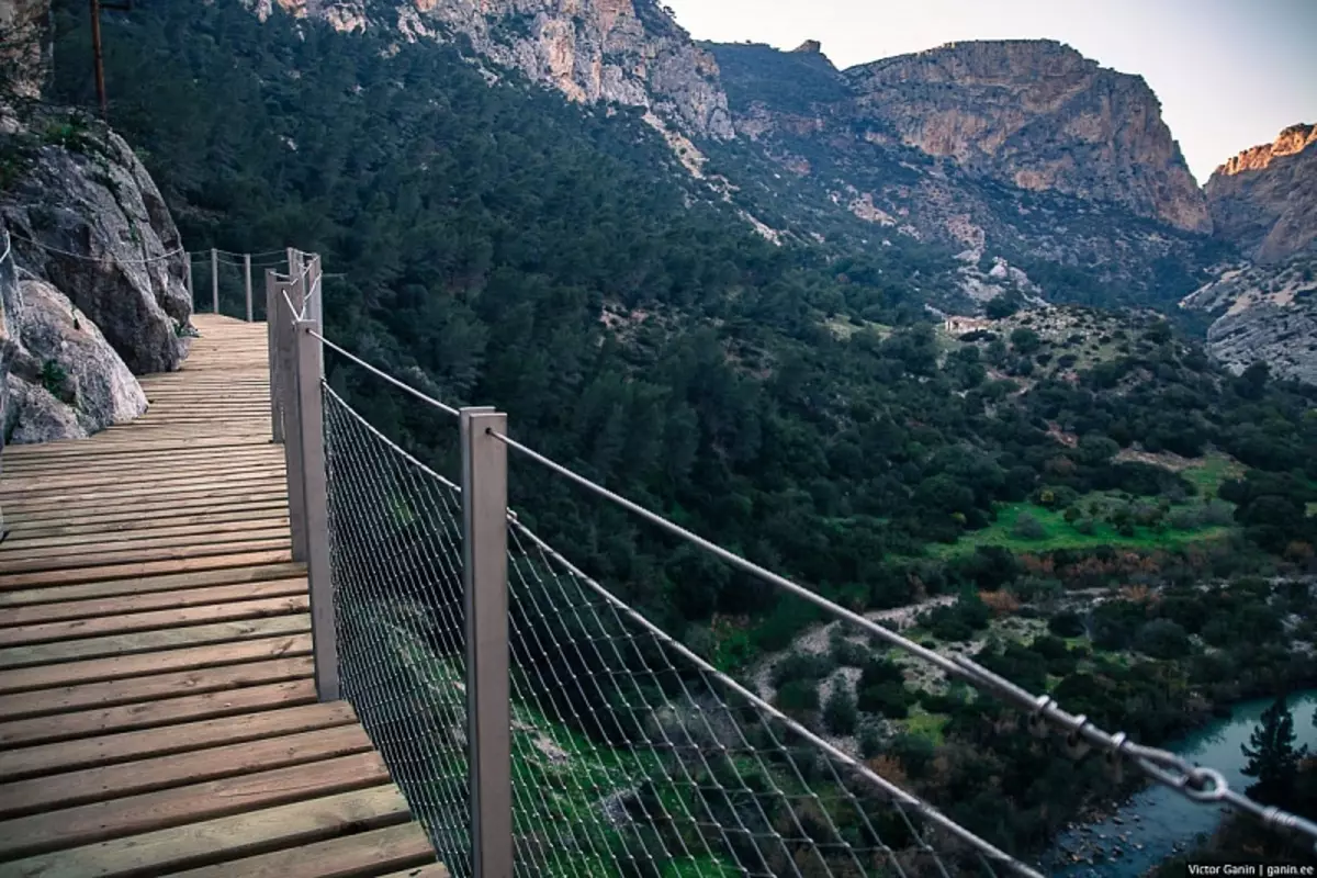 Xav kom caum koj lub qab haus huv? Caminito del Rey 12712_16