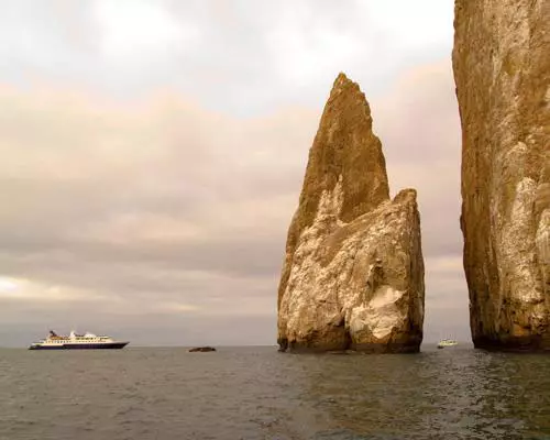 Ang labing dili kasagaran nga mga pag-cruise diin magbisita 12764_3