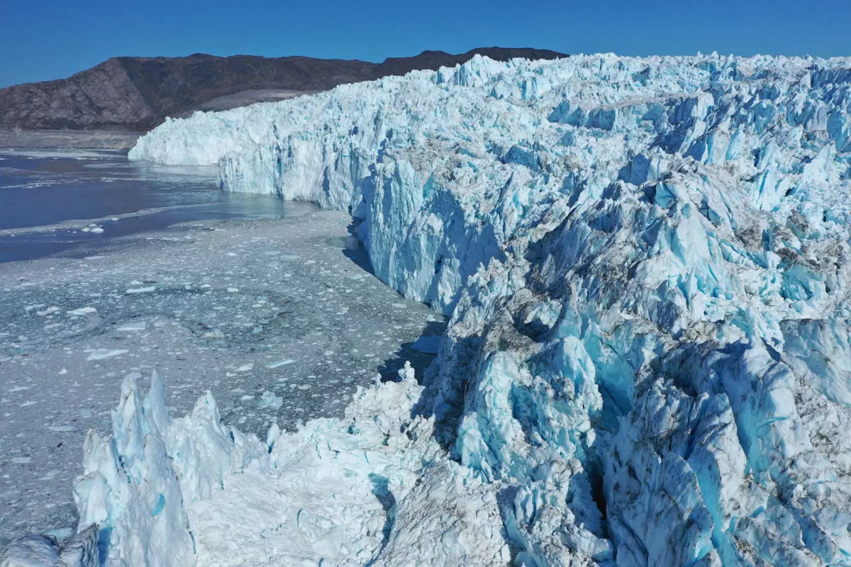 A mesura que les glaceres es fonen a Groenlàndia 2045_9