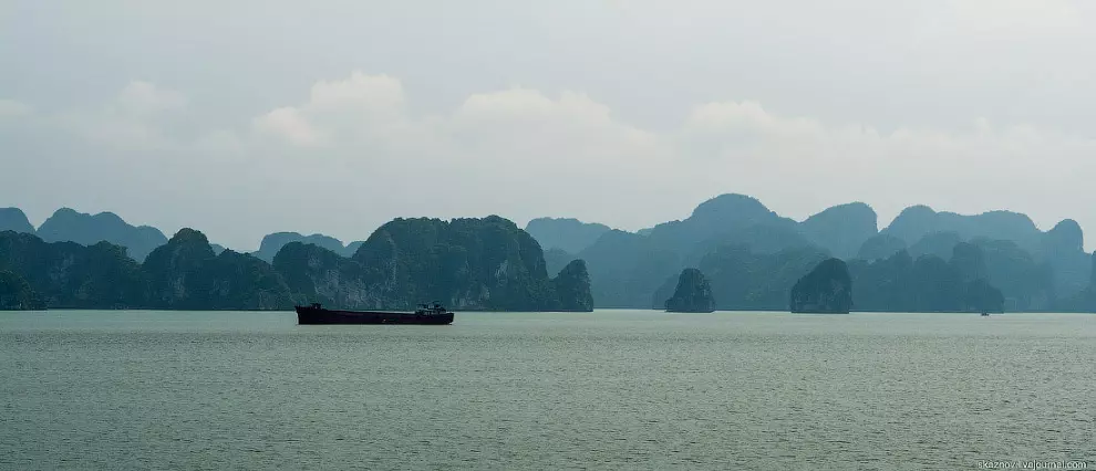 Halong Bay in Vietnam 2190_8