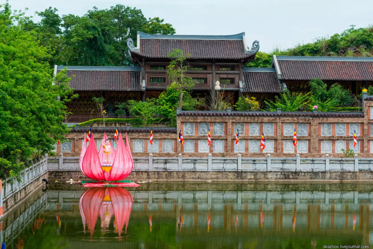 De gréissten Buddhist Komplex am Vietnam Bai Dinh 2208_14