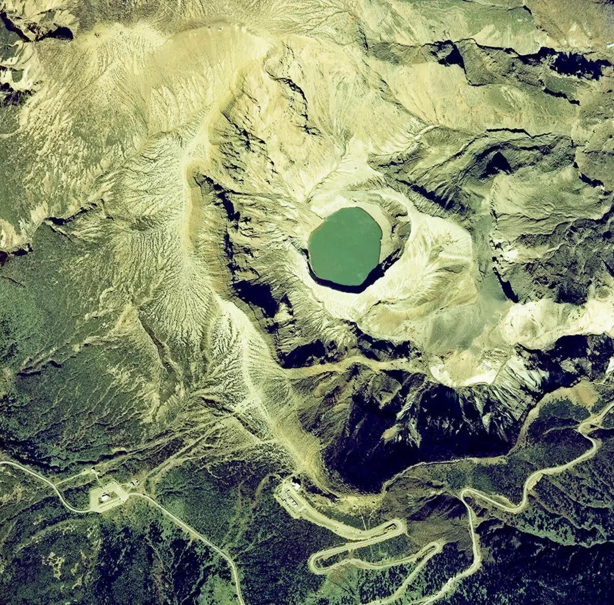 Crater vötn á jörðinni 3049_11