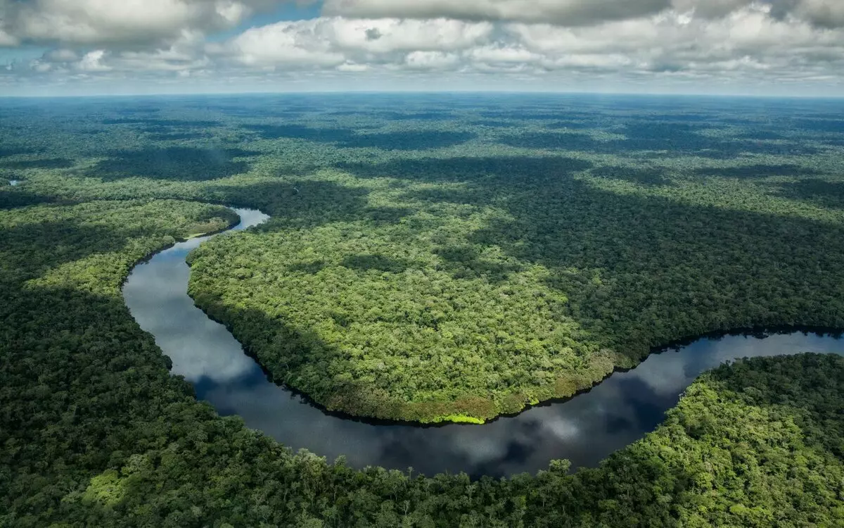 10 สถานที่ที่สวยงามที่จะหายไปจากใบหน้าของโลกในไม่ช้า