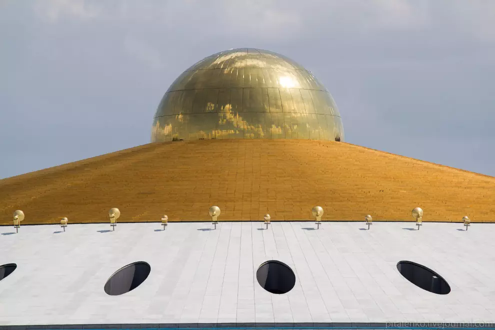 Świątynia Wat Dhammakaya i milion złotych figur 3469_14