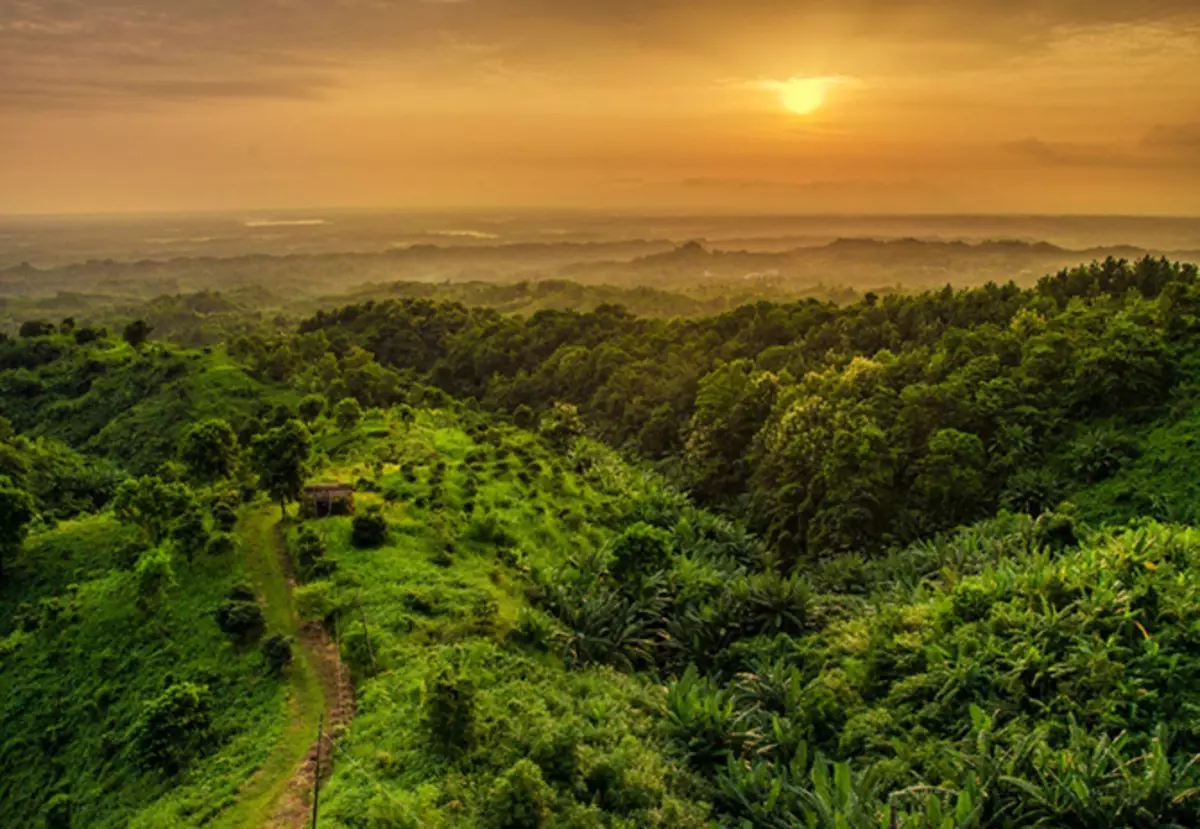 Tempat-tempat yang harus dikunjungi sampai wisatawan mengisi mereka 3761_3