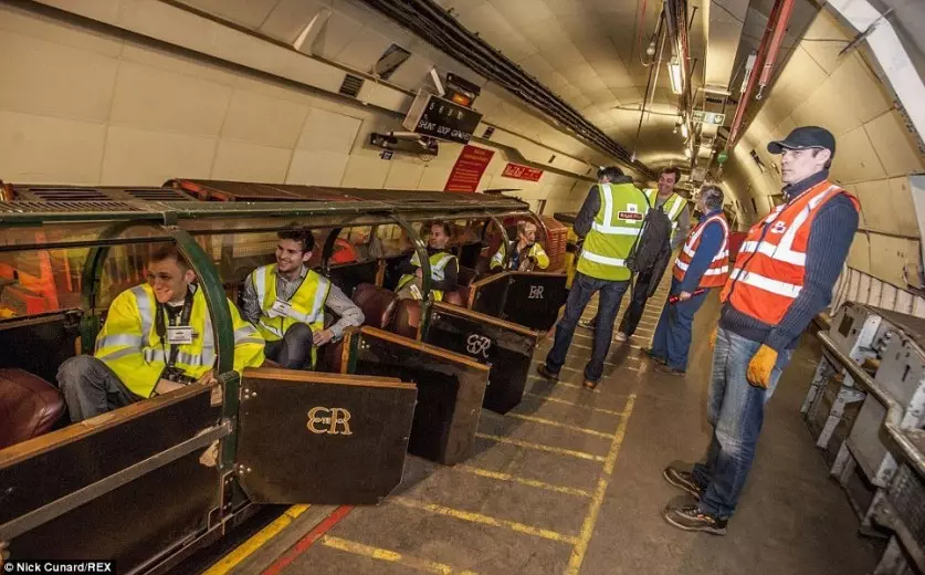 Paglalakbay sa London Underground Postal Railway. 4163_7