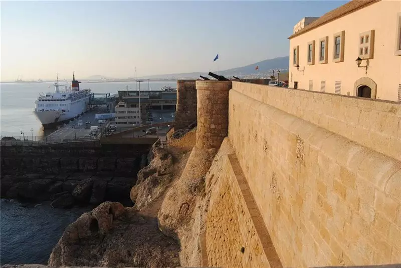 Ceuta - Spuenesch Festung an Hafen 4993_1