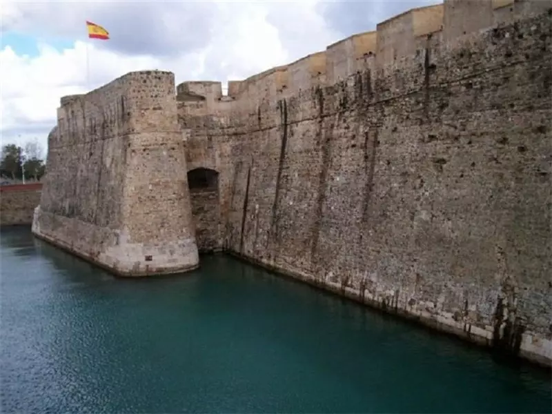 Ceuta - Spuenesch Festung an Hafen 4993_3