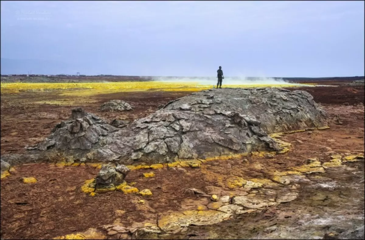 ディテール塗料ダロロール火山 5374_8