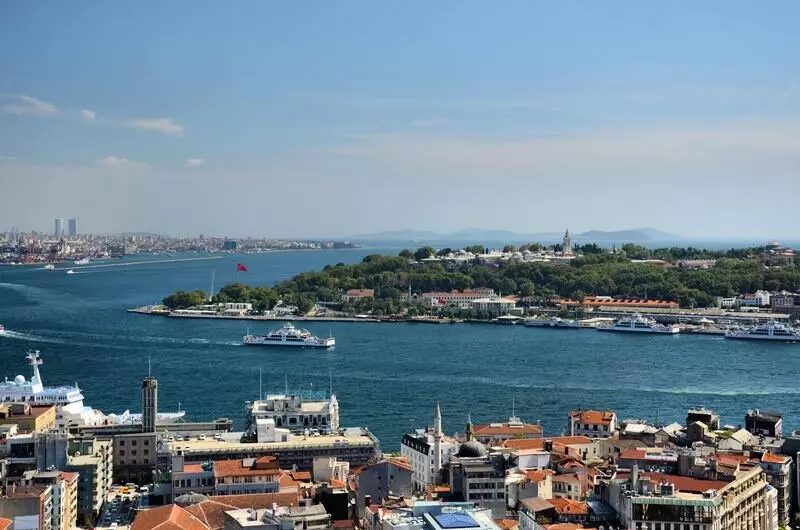 Iholide e-Istanbul? Yilapho ukwenza khona izithombe ezipholile kakhulu ukuze wonke umuntu ahlaze 596_9