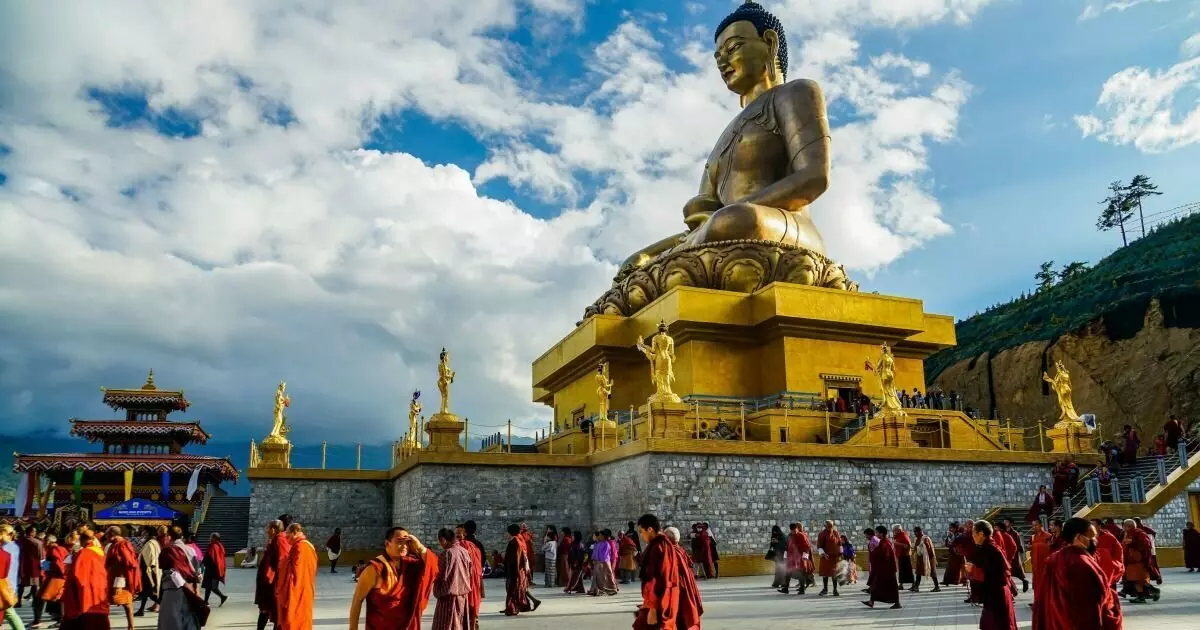 Riesige Buddha-Statue.