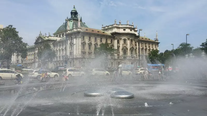 Mynih Evropa, udhëtimi