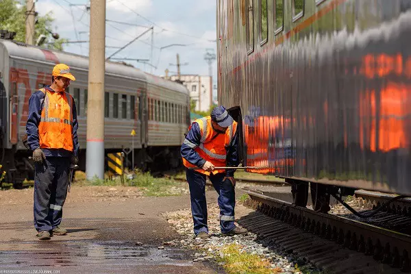 Све о двоспратном возу и његовом уређају 7197_40