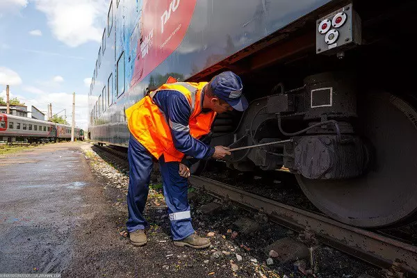 Totul despre trenul cu două etaje și dispozitivul său 7197_41