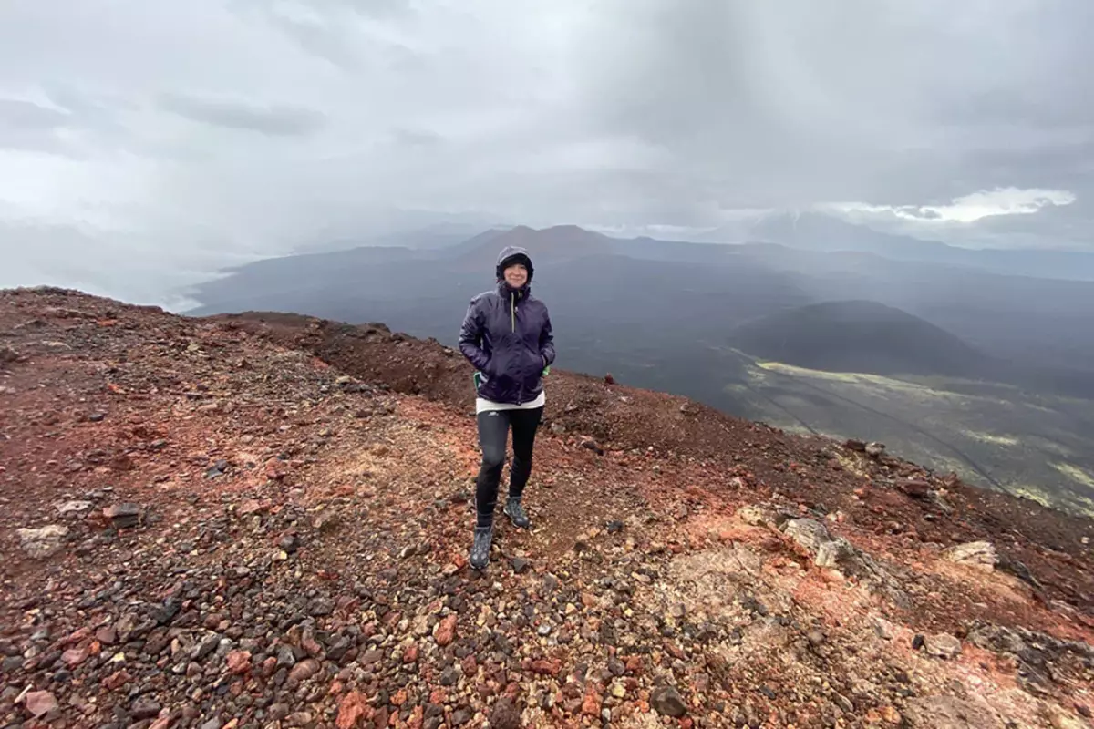 ສະພາບອາກາດໃນ Kamchatka Pouge ພູມສັນຖານພູເຂົາໄຟທີ່ມີຝົນຕົກ. ທີ່ມາຂອງ: Natalia Chebotarev