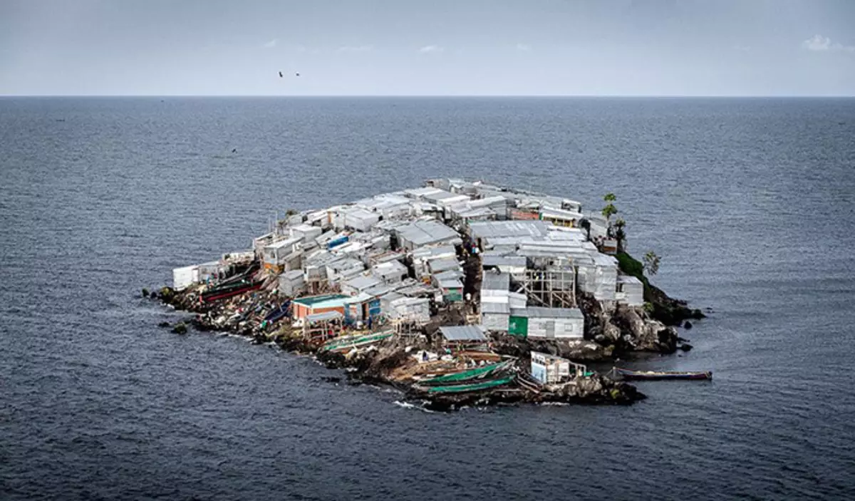 Lewe op die mees digbevolkte eiland in die wêreld 7795_1