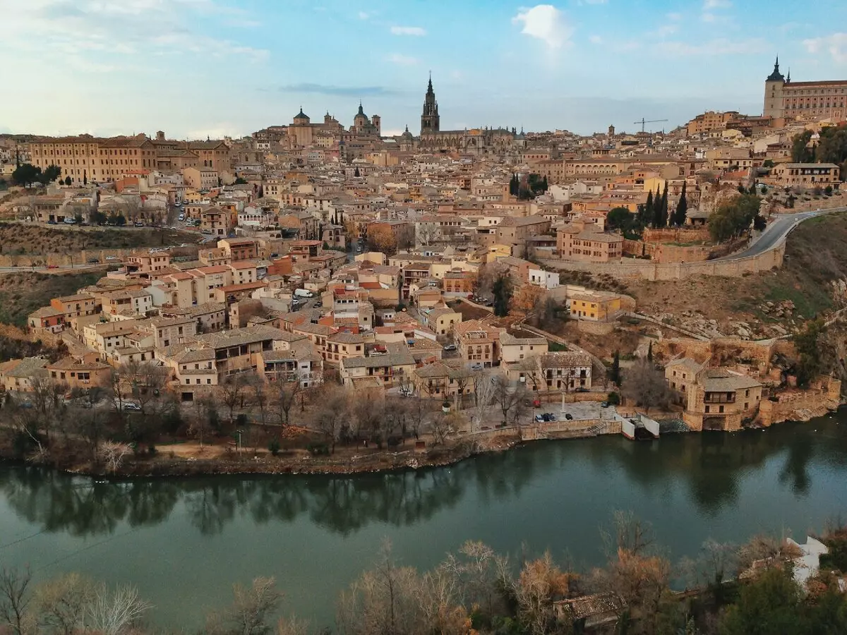 Na foto Cidade española Toledo