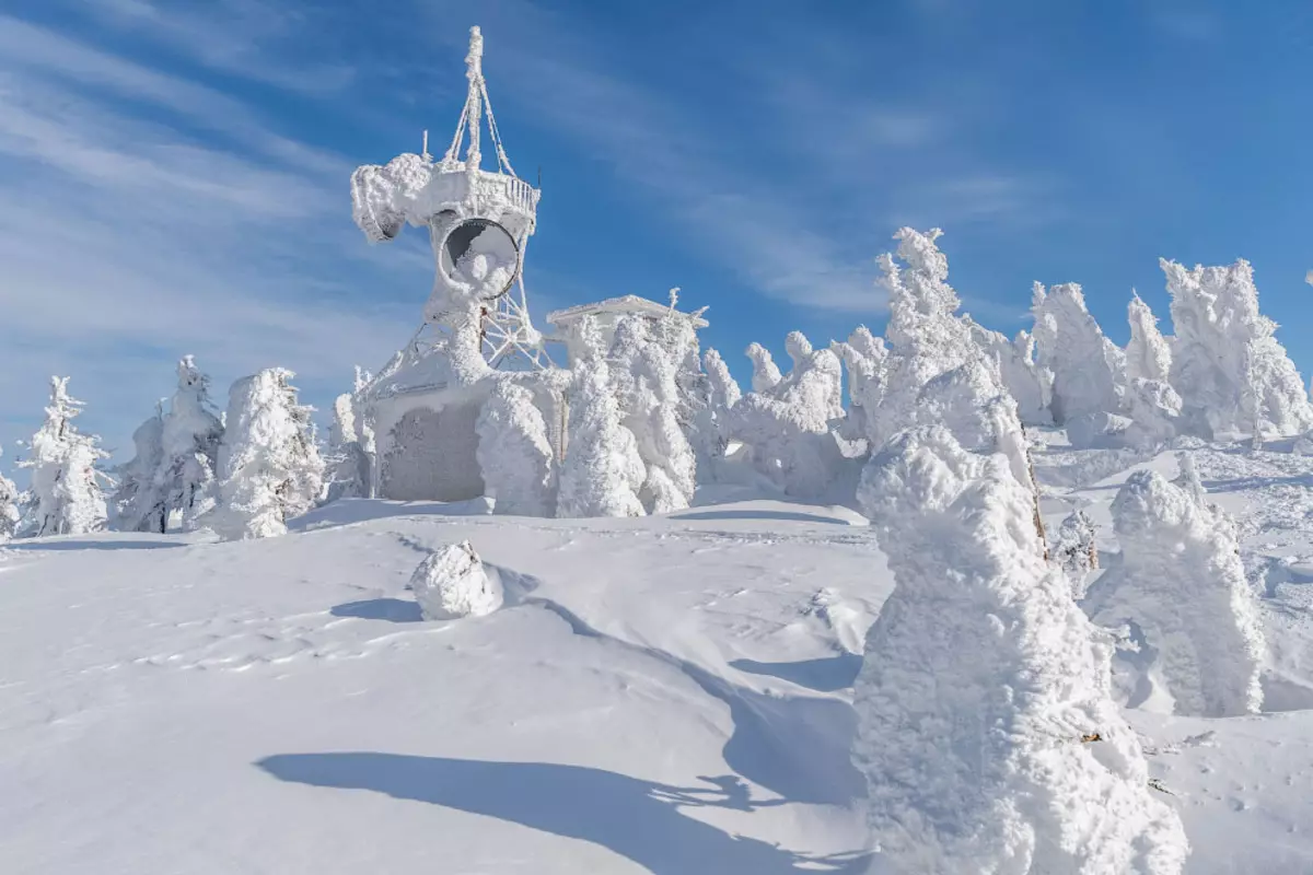 Snömonster av den gamla vulkanen i Japan 8406_10