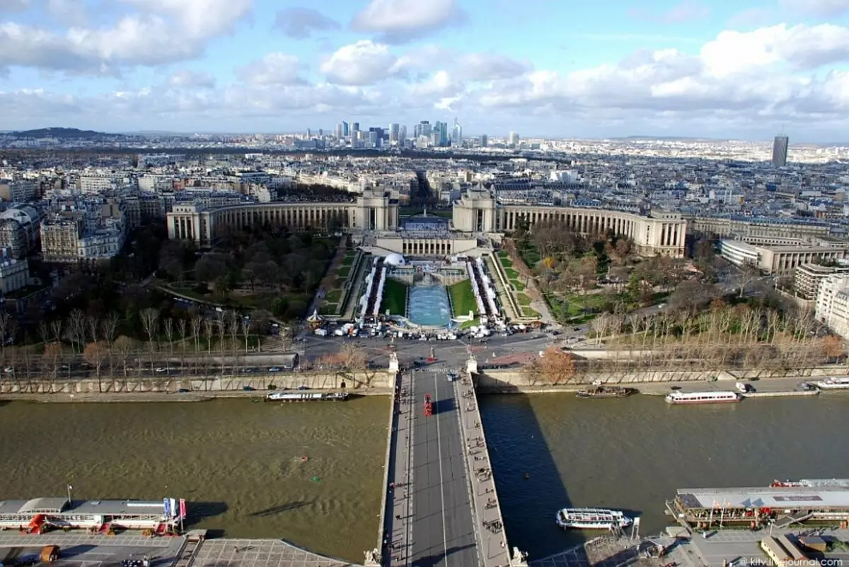 Útsýni yfir París frá hæð Eiffel turninum 8712_10