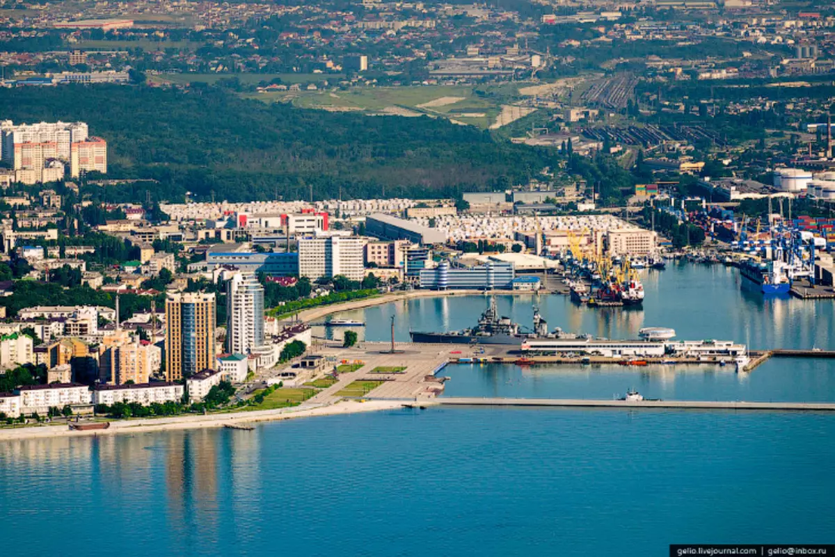 Novorossiysk en Gelendzhik van hoogte 8911_2