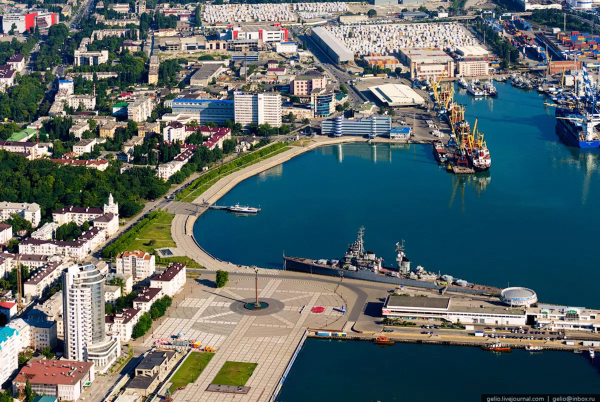 Novorossiysk en Gelendzhik van hoogte 8911_7