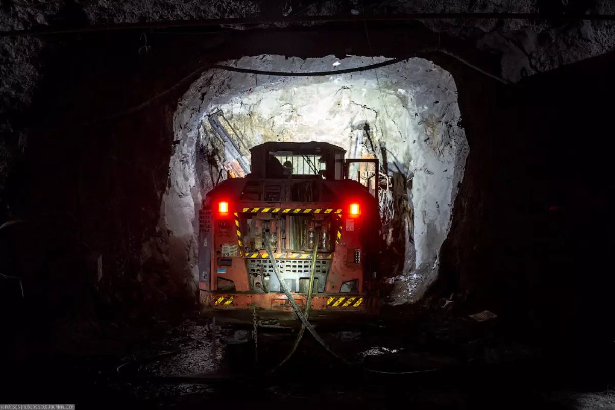 Taimyr Mine：地面の下の旅行 9021_17