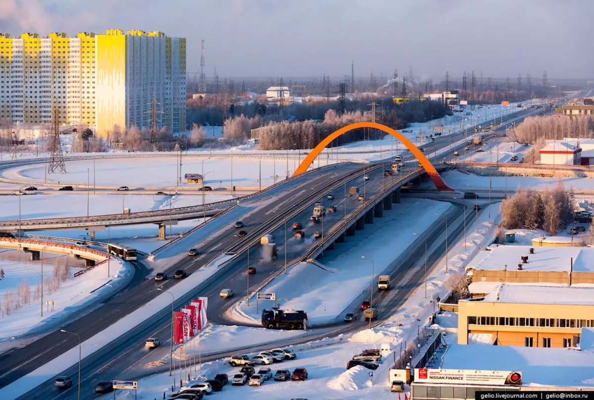 Surgut fan Hichte: Frosty Capital of Oil and Gas 9087_12