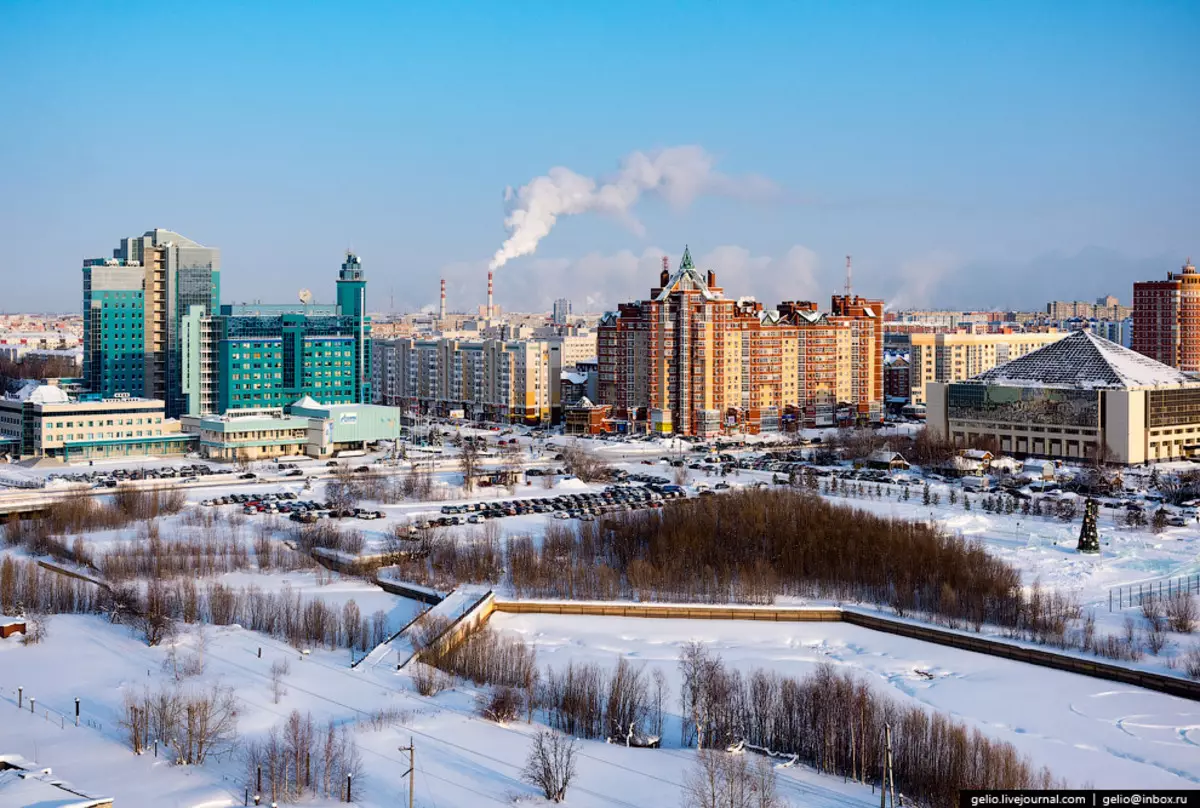 Surgut fan Hichte: Frosty Capital of Oil and Gas 9087_14