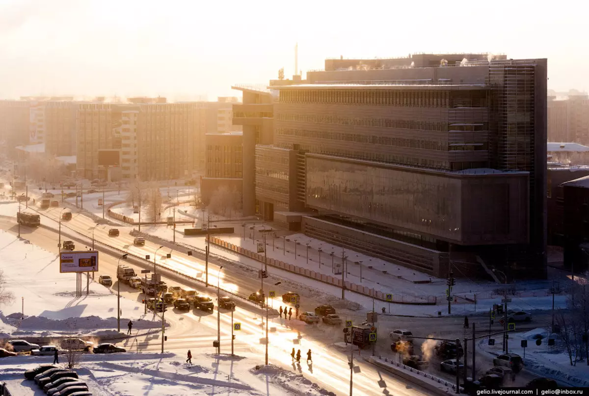 Surgut fra høyde: Frostig kapital av olje og gass 9087_8