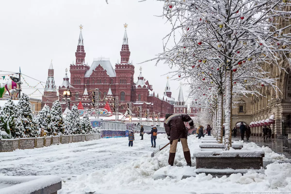 Berjalan di sekitar Moscow selepas salji 9122_18