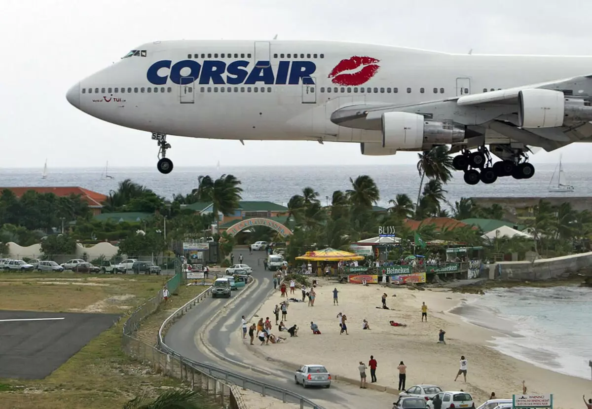 Maho Beach - L'une des plages les plus insolites du monde 9281_13