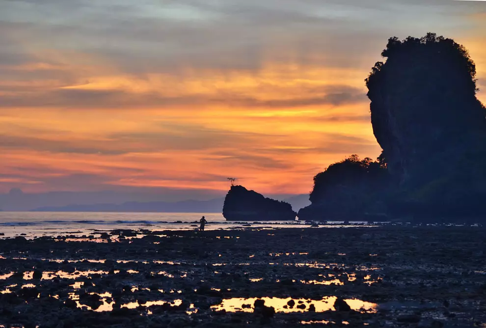 Pantai nada sai ing sisih kidul Thailand 9358_15