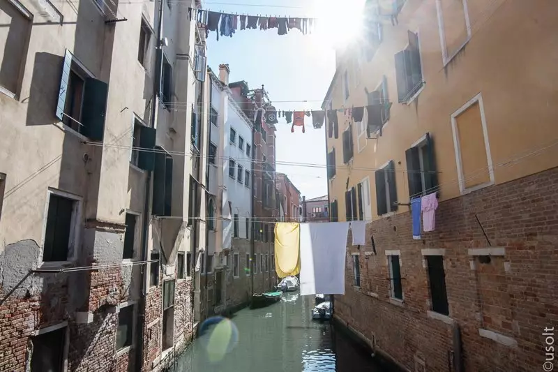 Venice ya nediyar: Bajarê casual ne ji bo geştiyarên rêwîtiyê, rastiyan, wêneyan