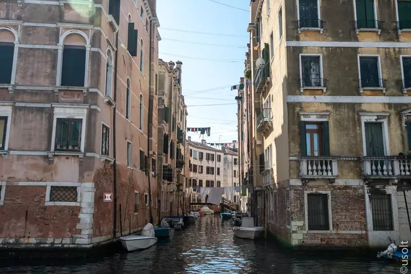 Venice ya nediyar: Bajarê casual ne ji bo geştiyarên rêwîtiyê, rastiyan, wêneyan