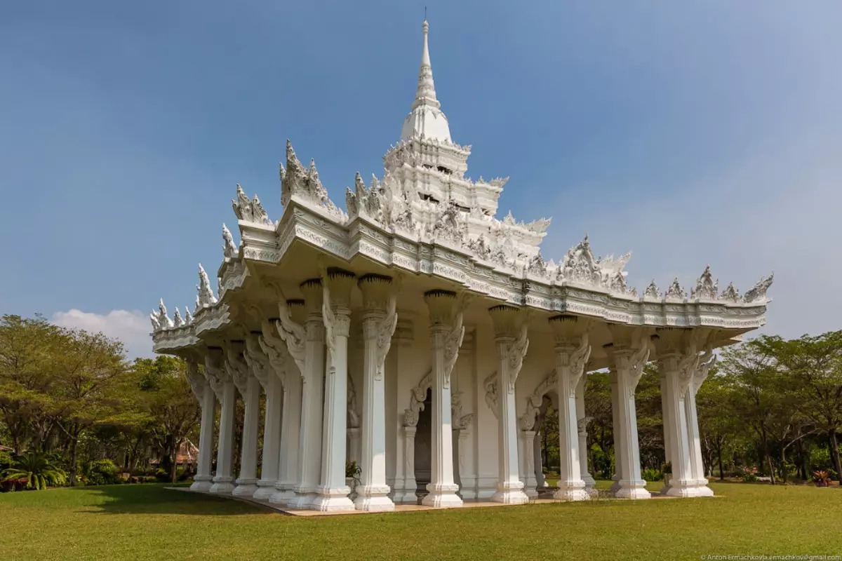 A kan rairayin bakin teku na Andaman Tekun: Muang Muang Park 9573_3