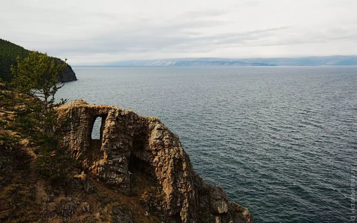 Harddwch Lake Baikal ac Ynysoedd Olkhon 9659_12