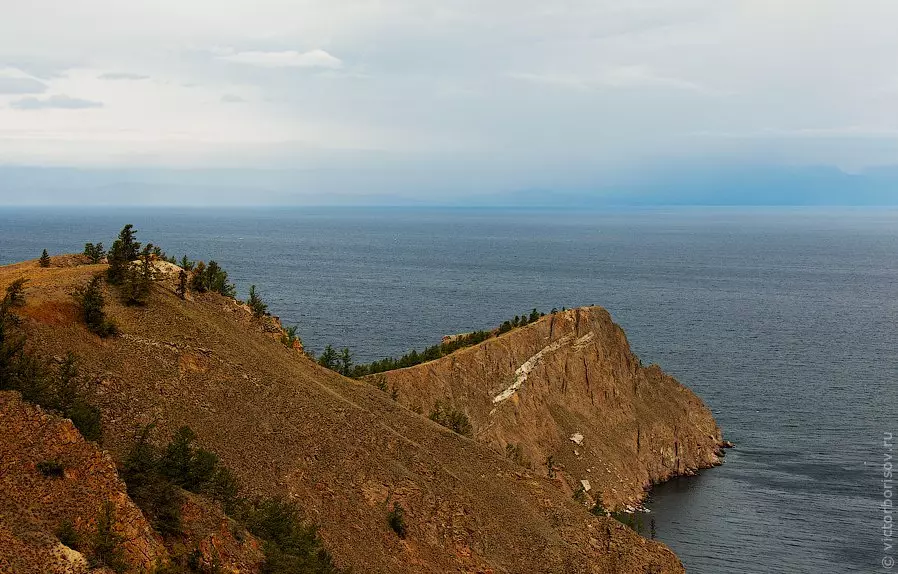 خوبصورتي Lake ن Balacal ۽ Ollhon ٻيٽ 9659_16