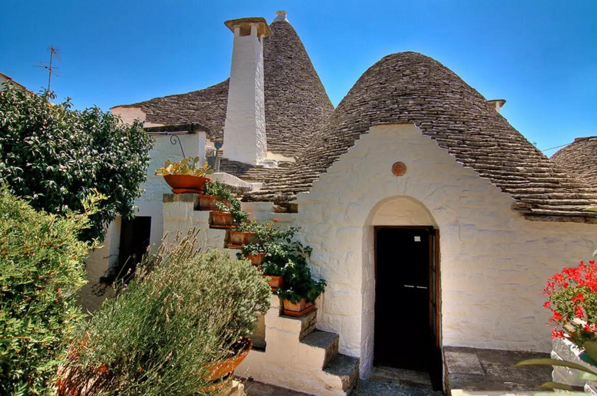 شهر افسانه Alberobello در جنوب ایتالیا 9726_7