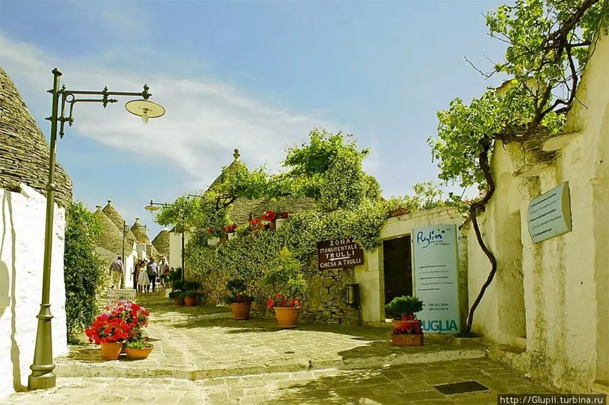 شهر افسانه Alberobello در جنوب ایتالیا 9726_9