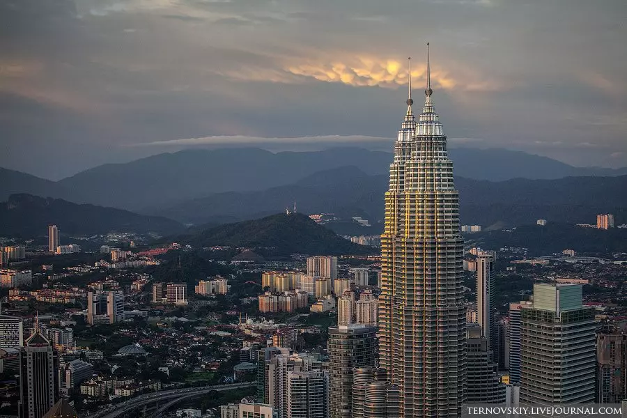 Towers Petronas.