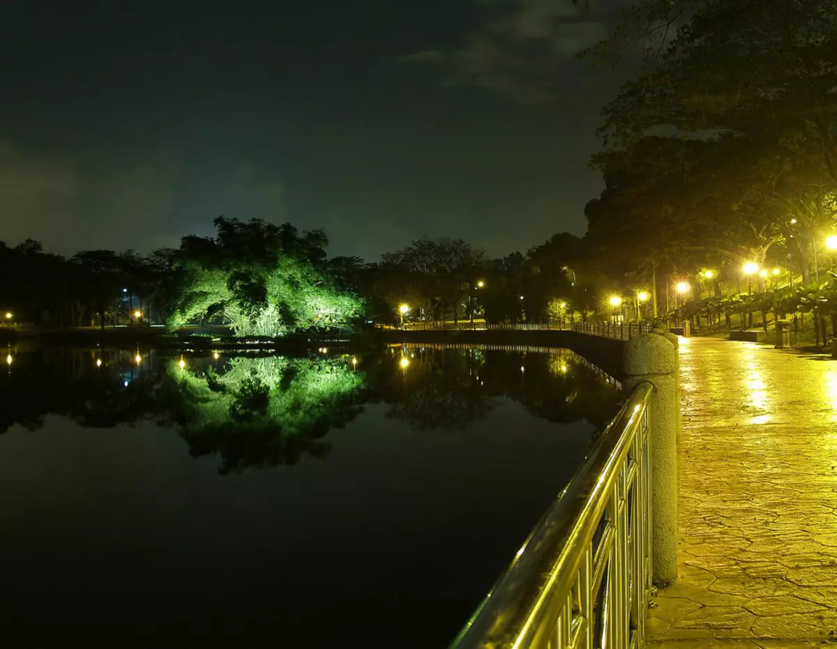 Taman Tasik Perdana.