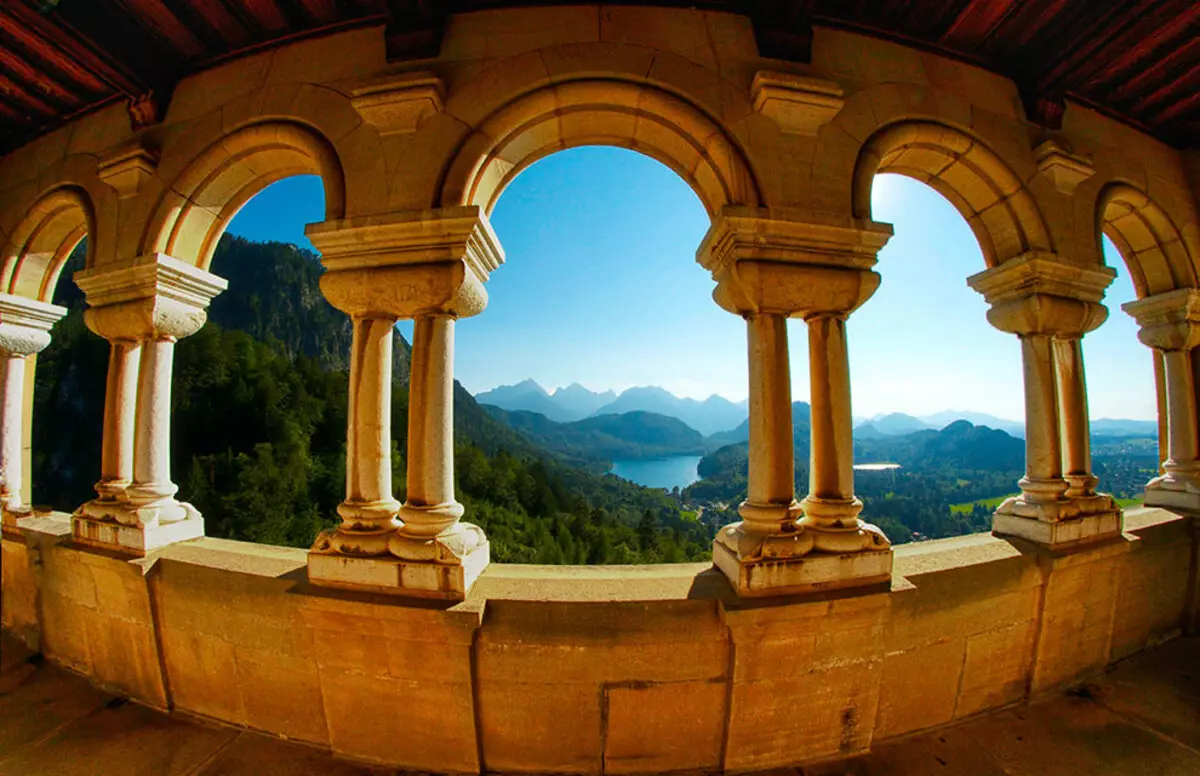 قلعه Neuschwanstein در بایرن