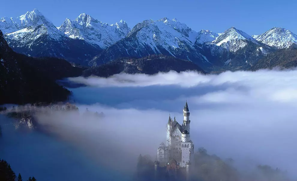 په بايرن Neuschwanstein کلا