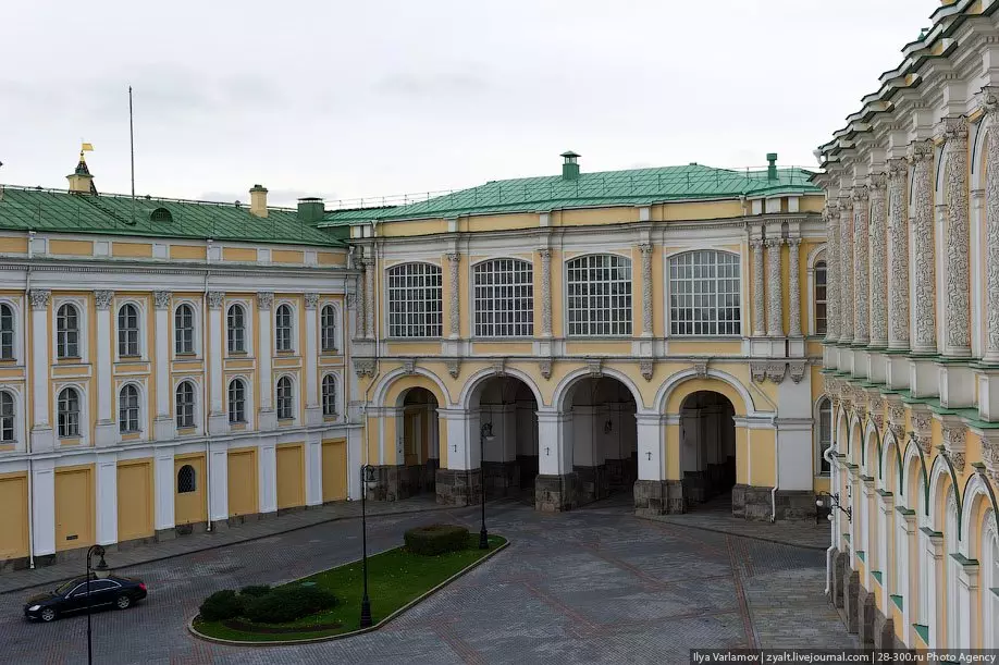 Kubhururuka kune yakakura kremlin Palace 9785_14