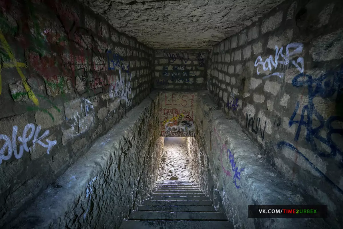 Dwalen in de catacombin van Parijs 9816_11