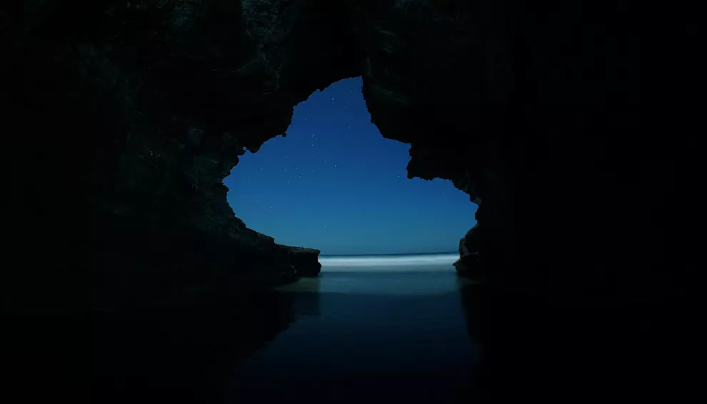 Cave fora da costa de São Francisco, Califórnia