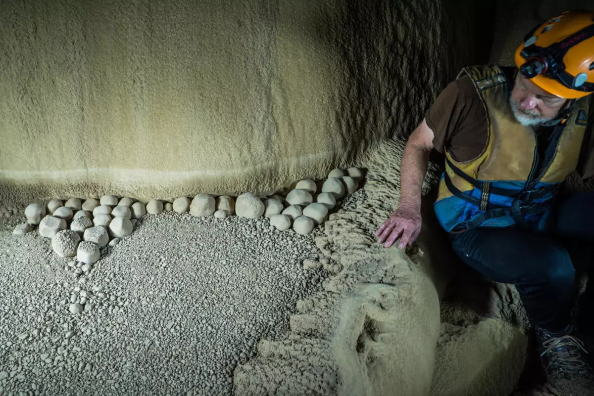 Tham Khoun Cave - Lost World i Laos 9964_15