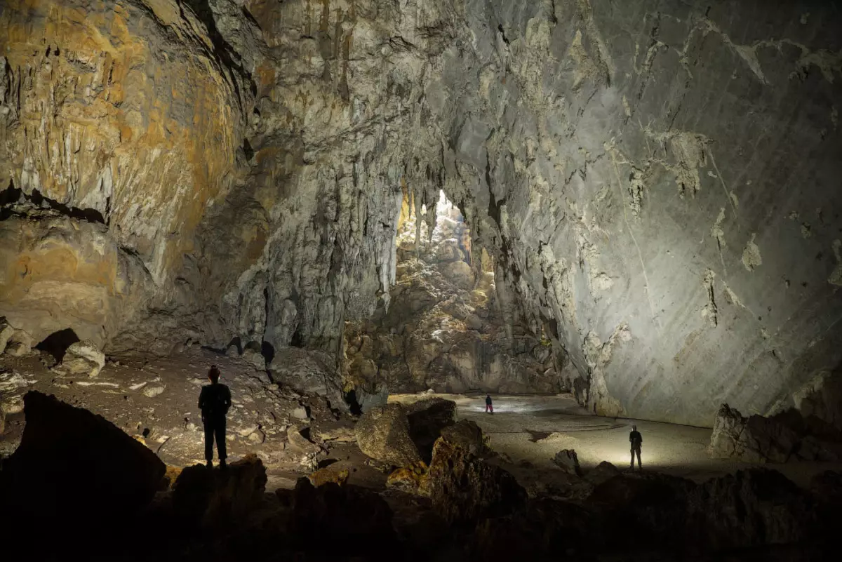 Tham Khoun Cave - Lost World i Laos 9964_6